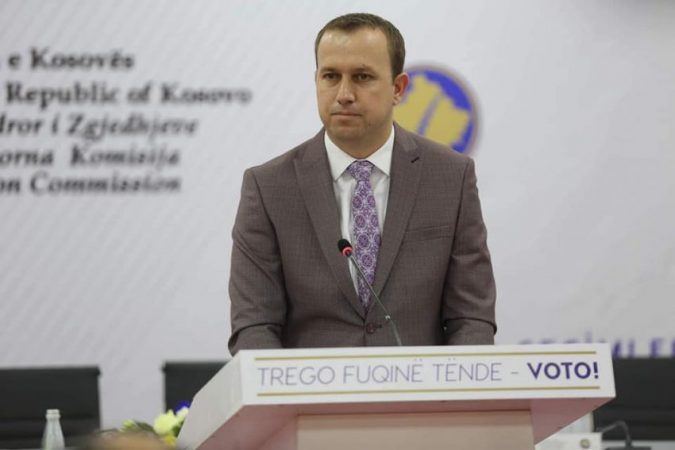 Elezi: Deri tani kemi pranuar 2,559 aplikime për t’u regjistruar si ...